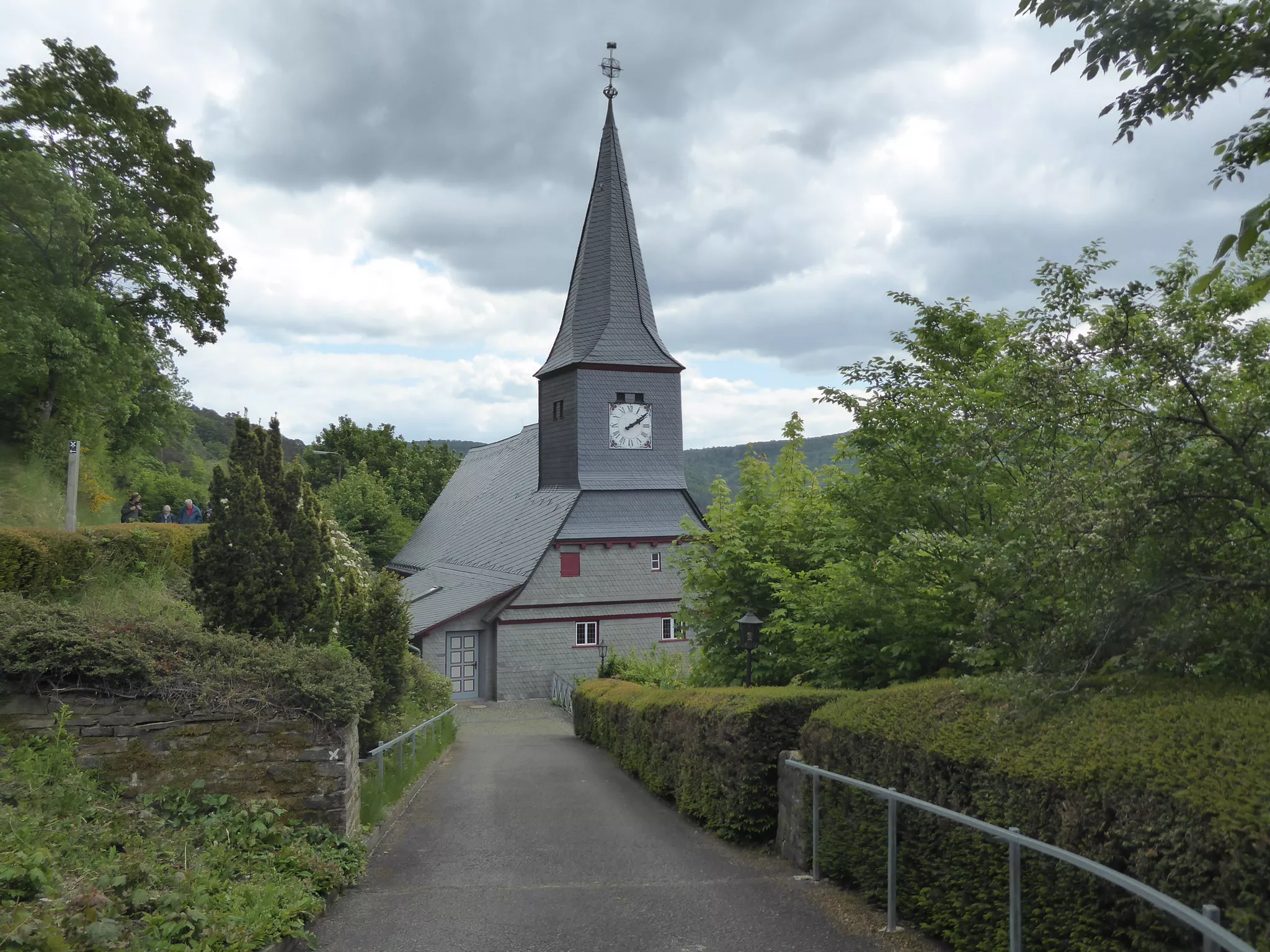 Hatzfeld (Eder): Evangelische Pfarrkirche. - Hatzfeld (Eder)
