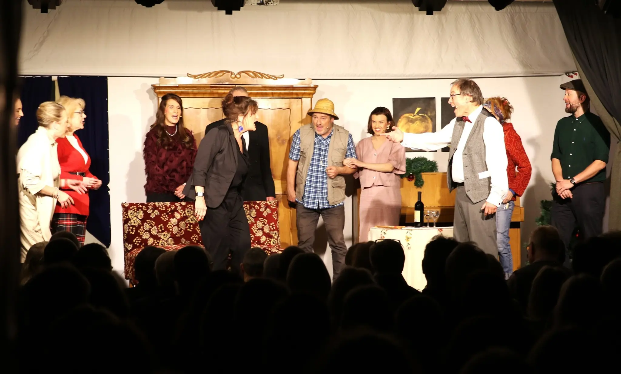 Theater im Kunsthaus Schwabmünchen: Pension Schöller - alles Verrückt(e ...