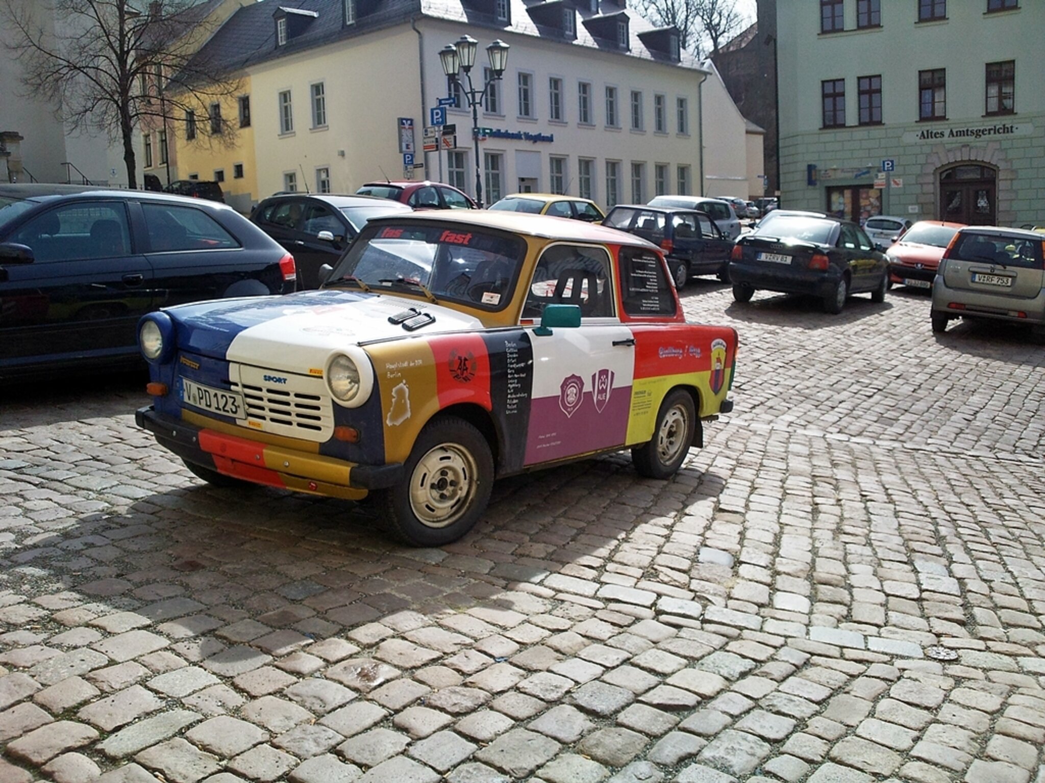 der gute alte Trabbi.....