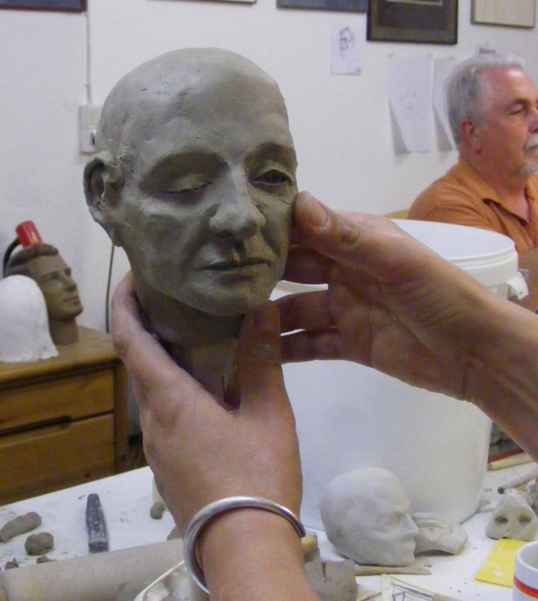 Modellieren im Atelier Charakterköpfe