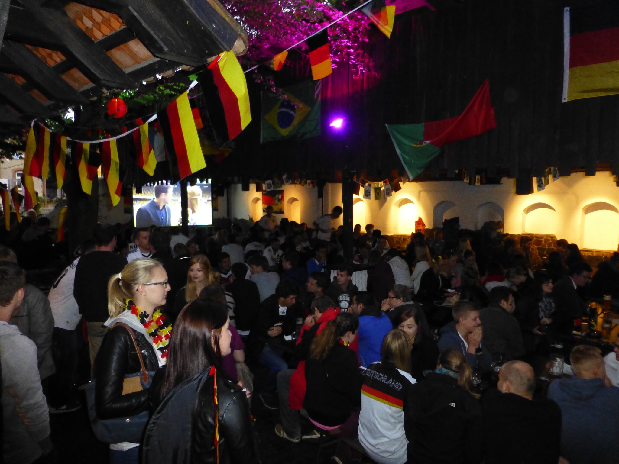Was für ein Sieg der Deutschen Mannschaft - Public Viewing im Haarlem ...