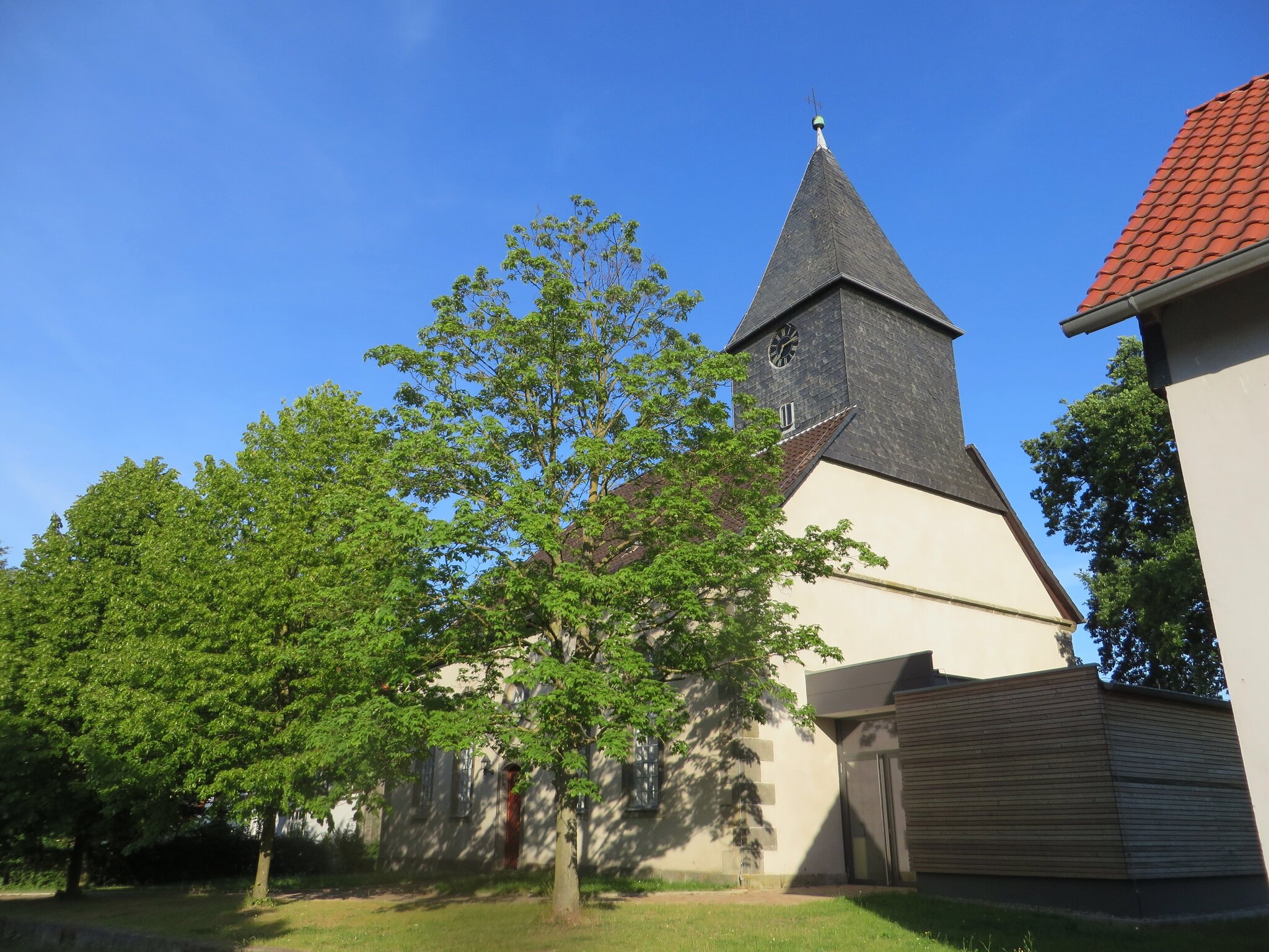 Zum Tag der Architektur am 28. Juni: Führungen in der umgebauten Kirche ...