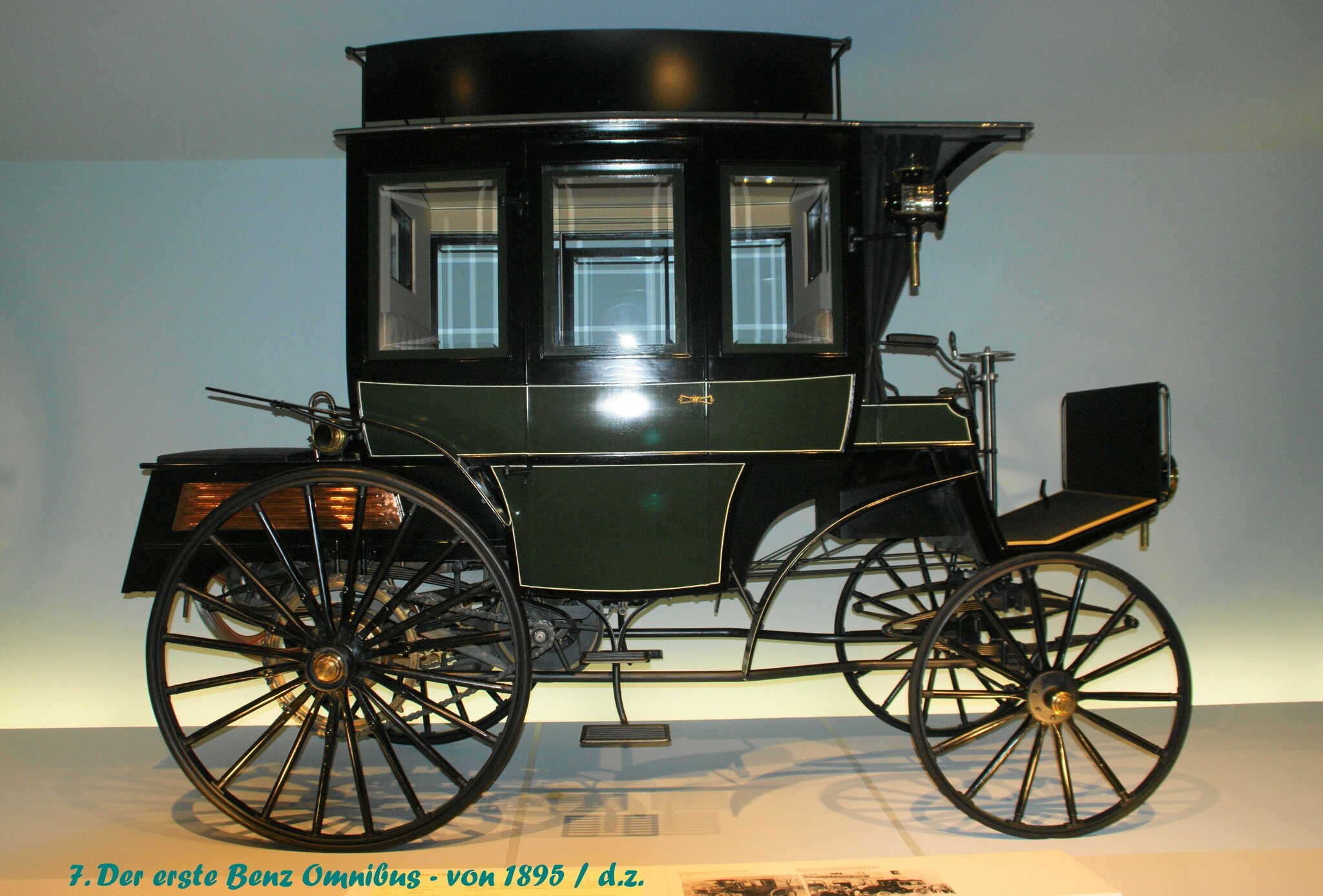 Oldtimer: Der erste Benz-Omnibus von 1895