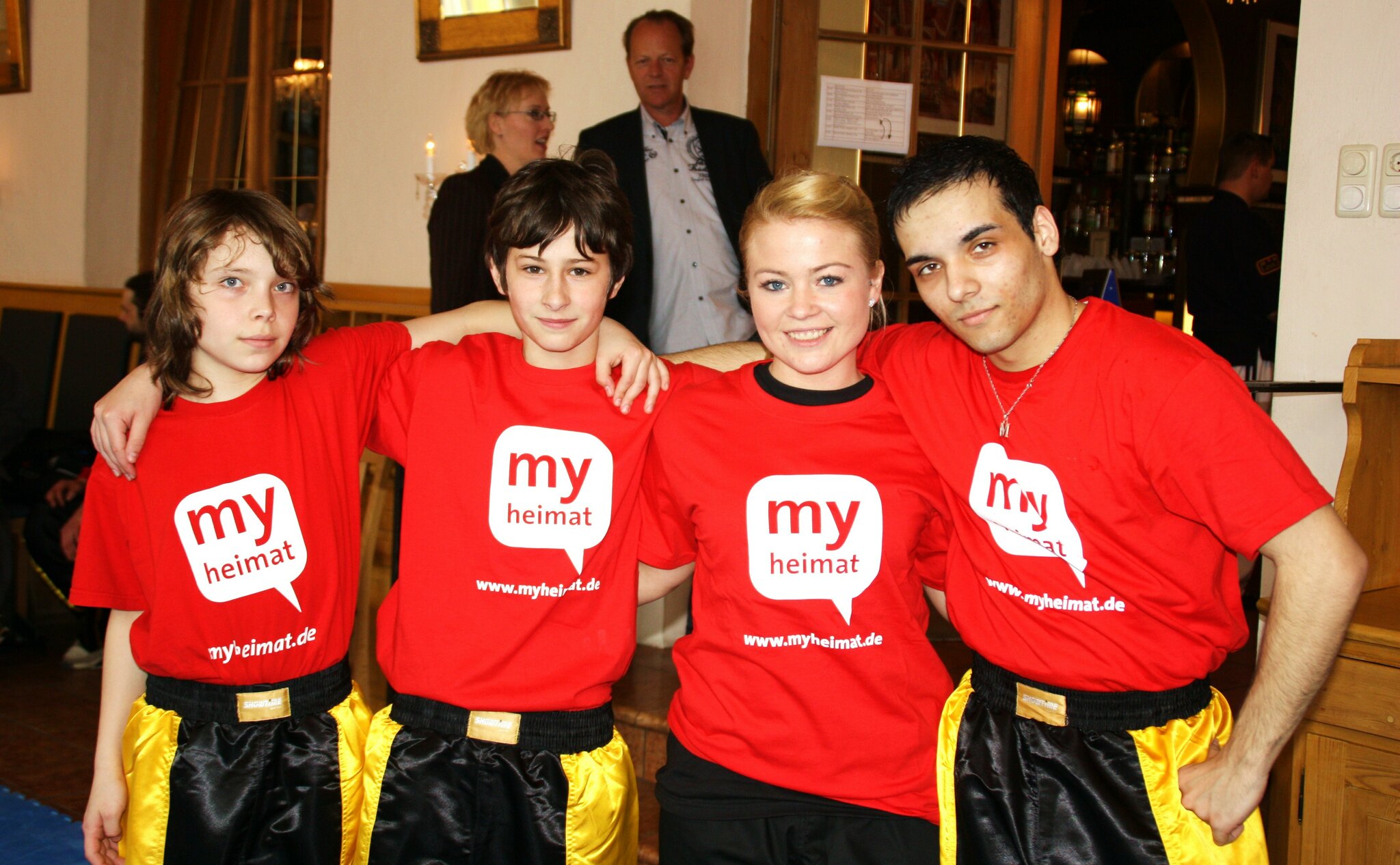 16fache Weltmeisterin "Miss Emma Elmes" (Lady Ninja) bei myheimat