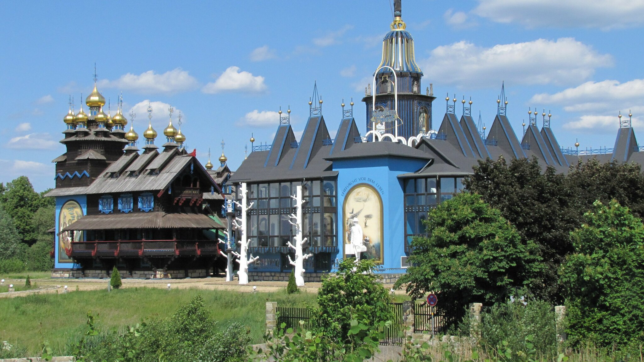 Glocken-Palast am Mühlen-Museum Gifhorn.www.muehlenmuseum.de
