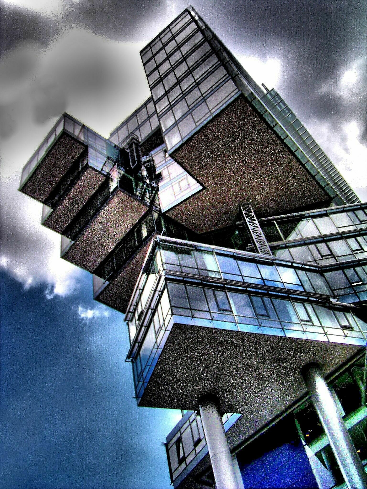 Ein weiteres Beispiel für ungewöhnliche Architektur in Hannover: Die ...