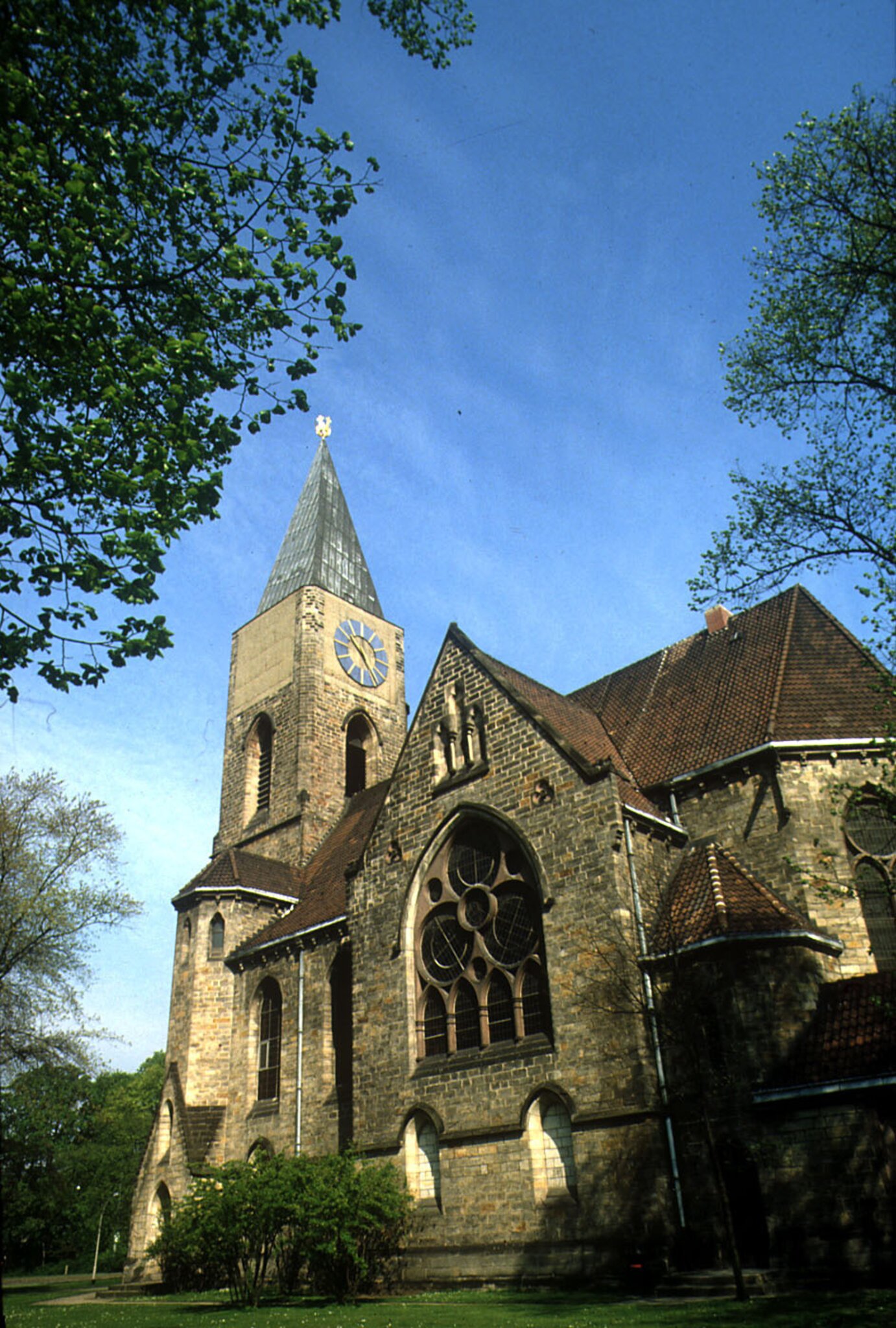 Schnappschüsse aus Hannover: Die Petri-Kirche in Kleefeld