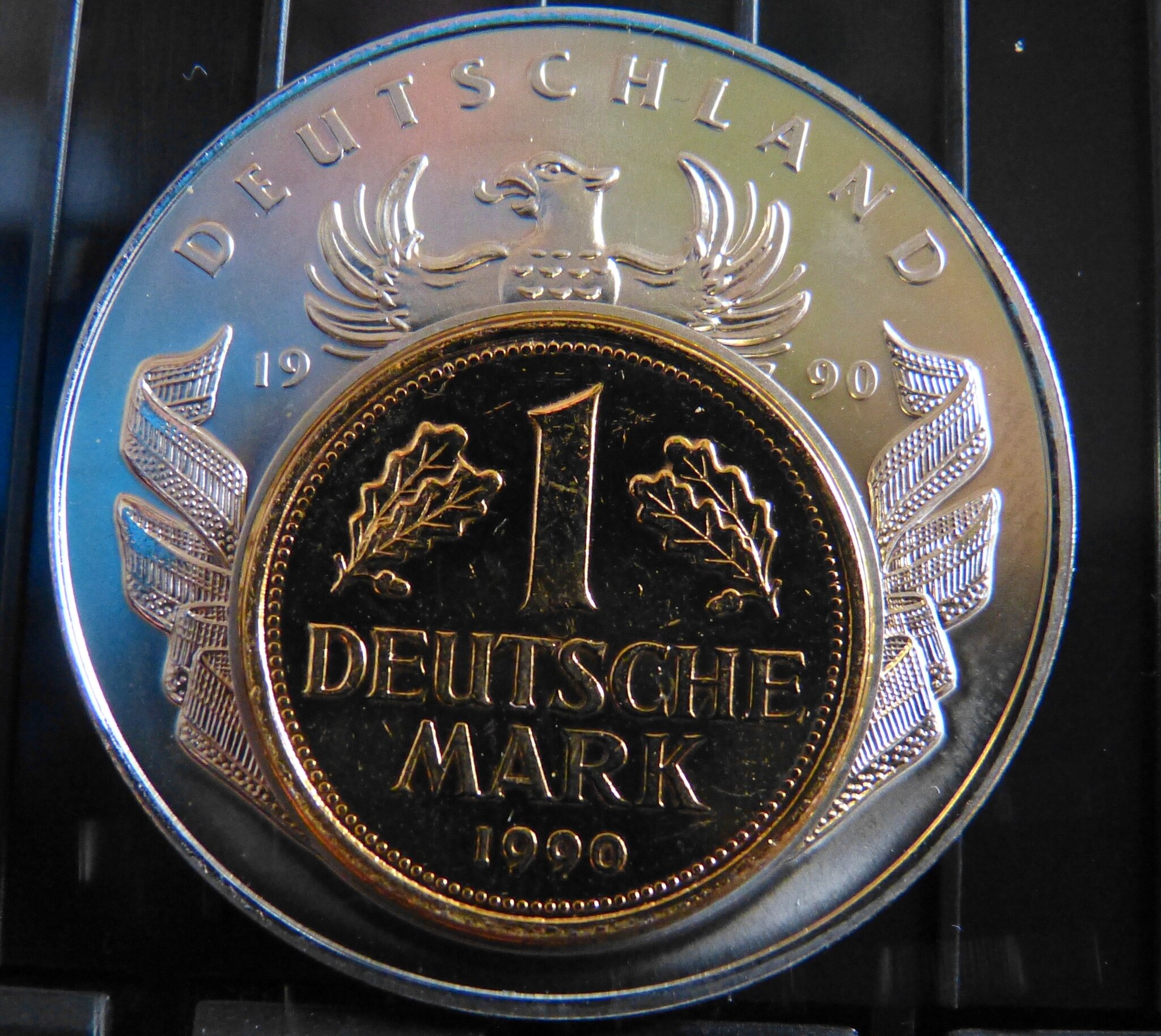 Medaille Deutschland 1990 European Currencies 1 Mark 1990 Goldauflage Medaille Deutschland 1990 European Currencies 1 Mark 1990 Goldauflage