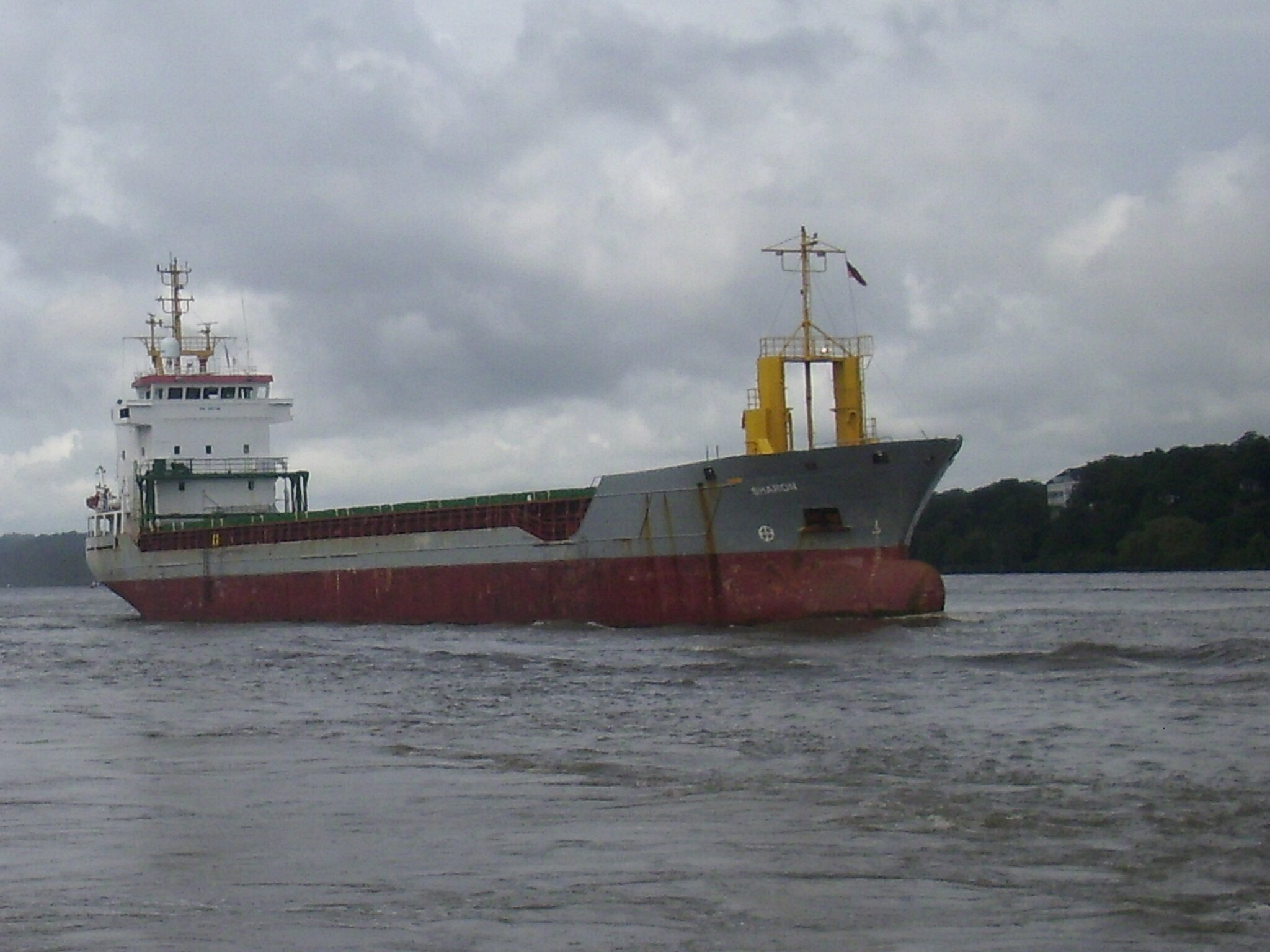 Ein leeres Containerschiff das ist die Sharon ( ISRAEL)