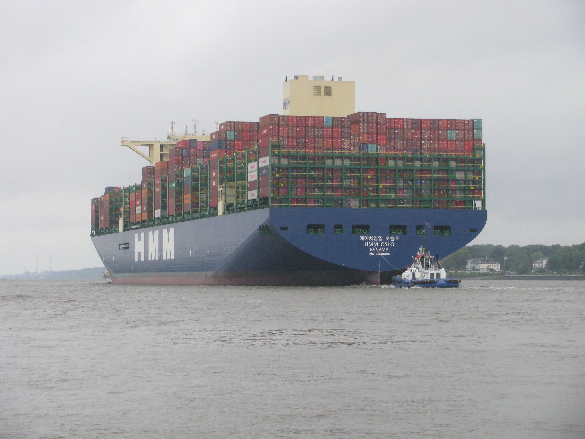 HMM OSLO das größte Containerschiff der Welt, 400 Meter lang, kann über ...