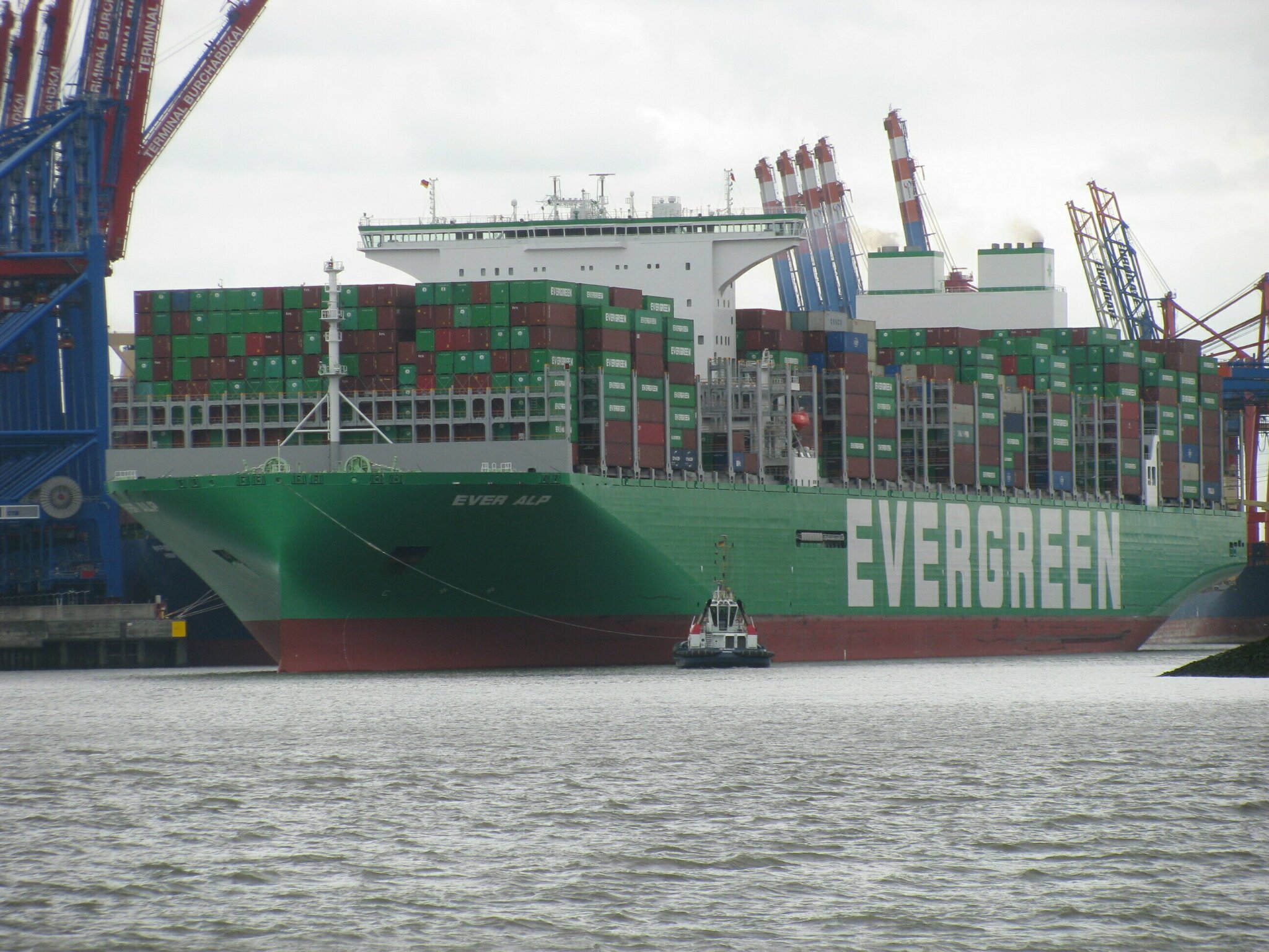 SCHNAPPSCHUSS! Containerschiff EVER ALP